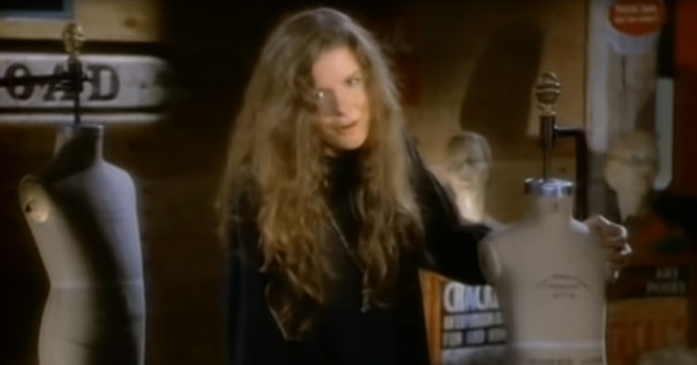 Edie Brickell and New Bohemians Will Blow You Away With Epic 80s Metal ...
