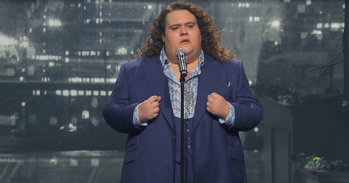 Famous Tenor Jonathan Antoine Sings Sweetly a Rendition of “Moon River ...