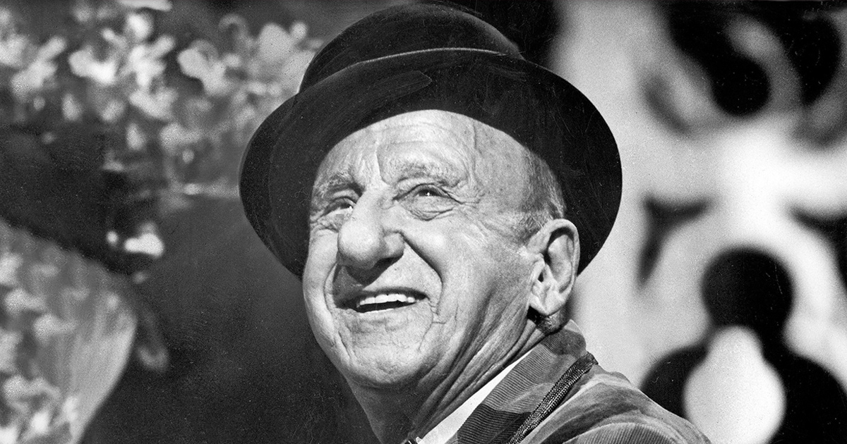 Jimmy Durante Will Make You Tear-Eyed Singing Sinatra’s “Young at Heart ...