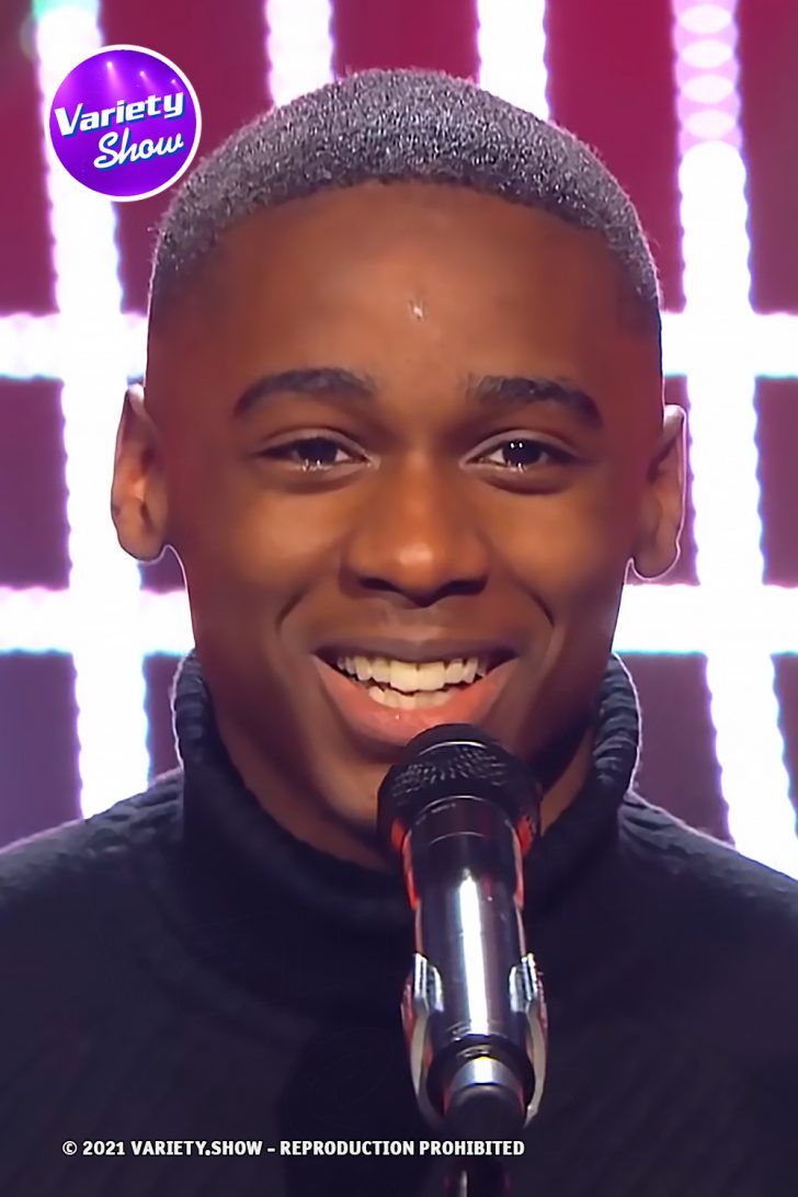 Insanely talented singer turns judges in 3 seconds – Variety Show