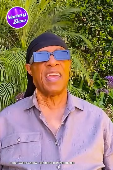 Birthday boy Tom Jones is crying happy tears | Variety Show