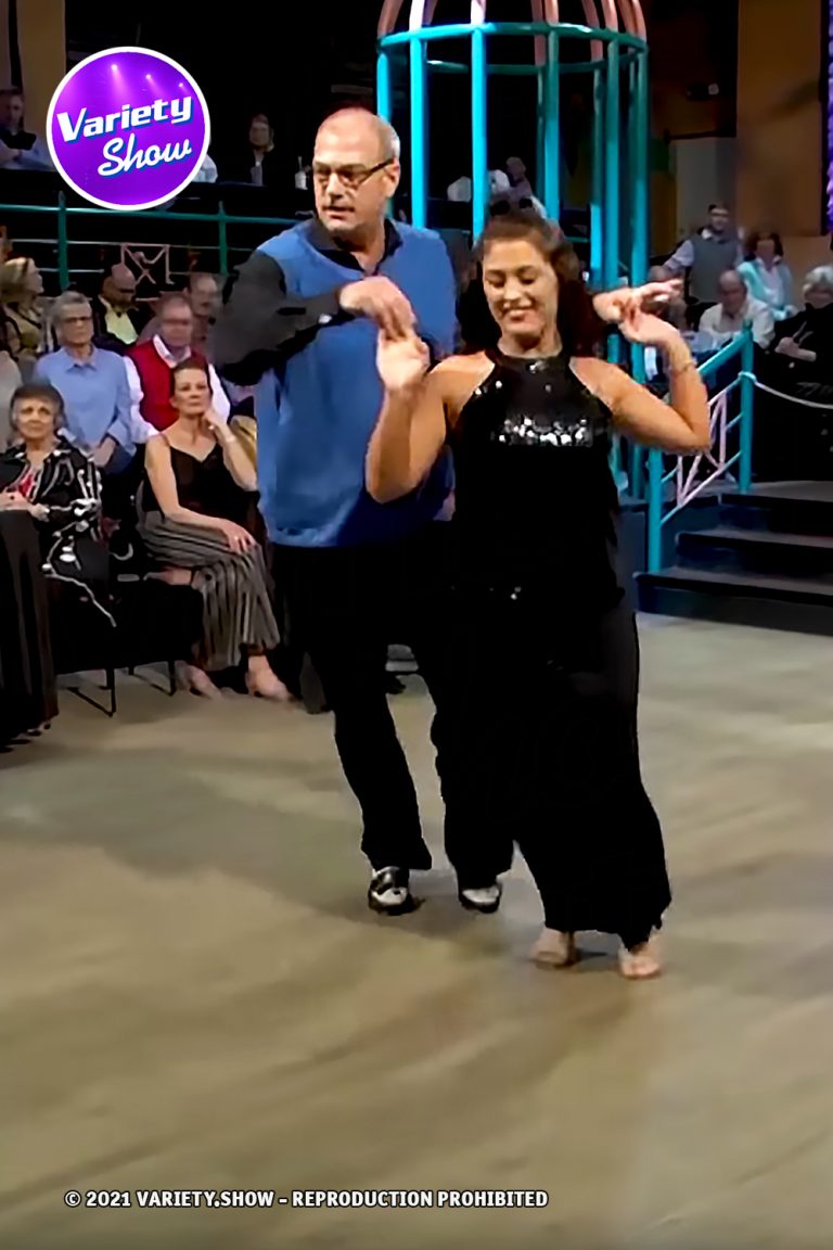 Dad & daughter wow judges with shag dance routine – Variety Show
