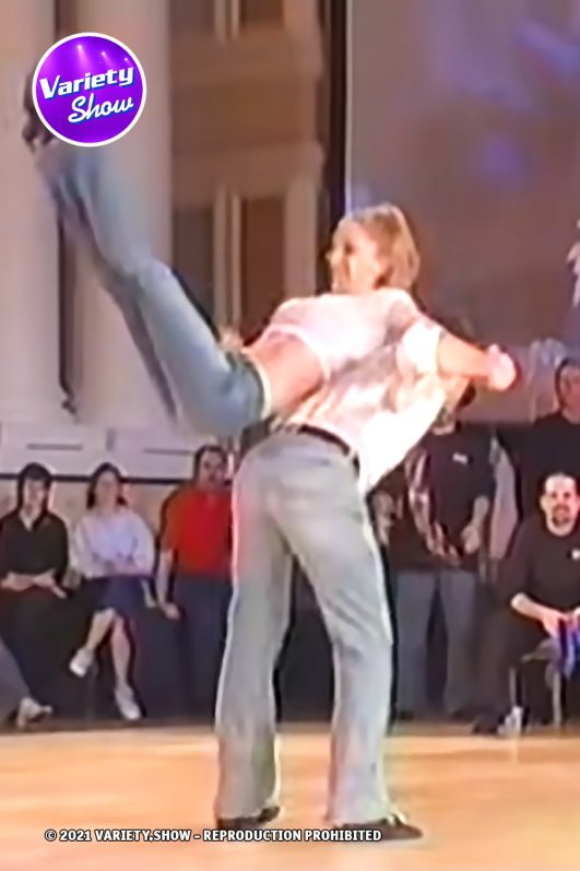 Amazing ‘Honky Tonk Women’ Dance Routine | Variety Show