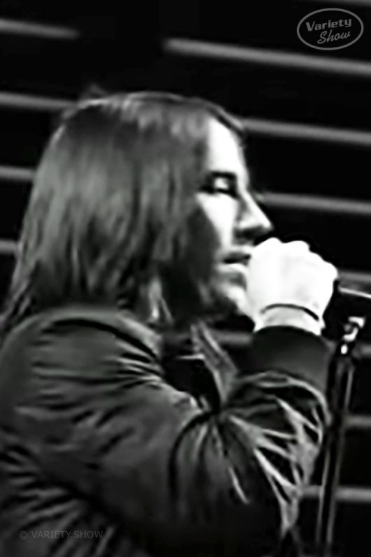 Red Hot Chili Peppers’ “Snow (Hey Oh)” is a melodic dream you’ll ...