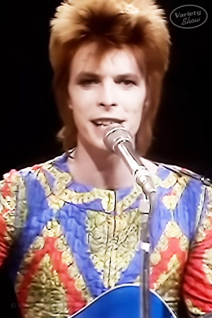 Relive David Bowie’s mesmerizing 1972 “Starman” performance – Variety Show